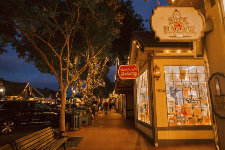 The Best Christmas Photo Spots in Solvang, California - inAra By May Pham
