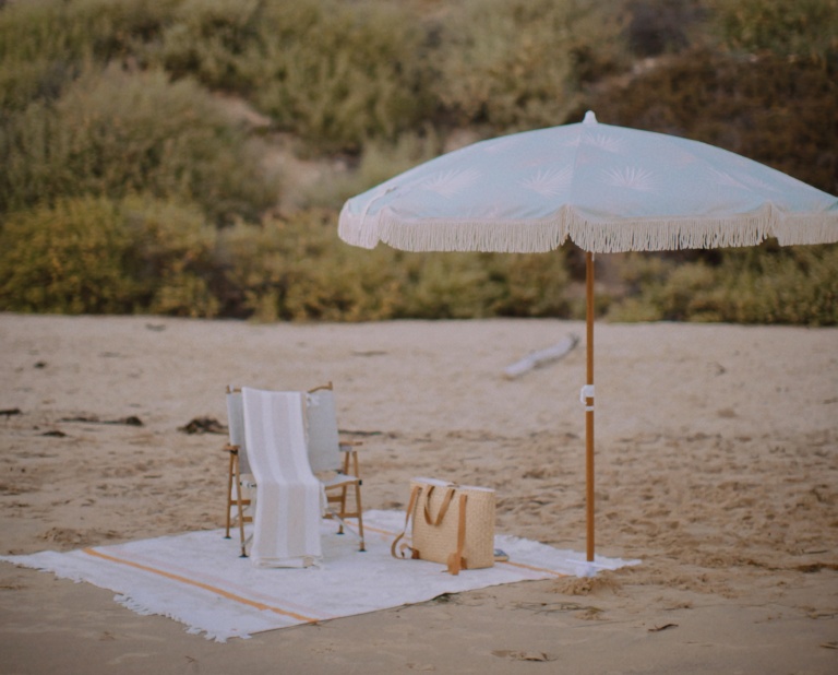 Vintage Retro Premium Beach Umbrella for Your Summer Holiday - inAra By ...